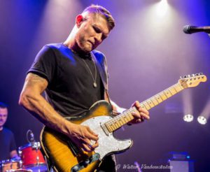 BEN POOLE. La guitarra blues-soul-rock